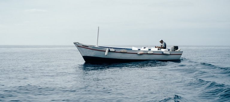 How to Clean and Wax Your Boat | BoatLIFE